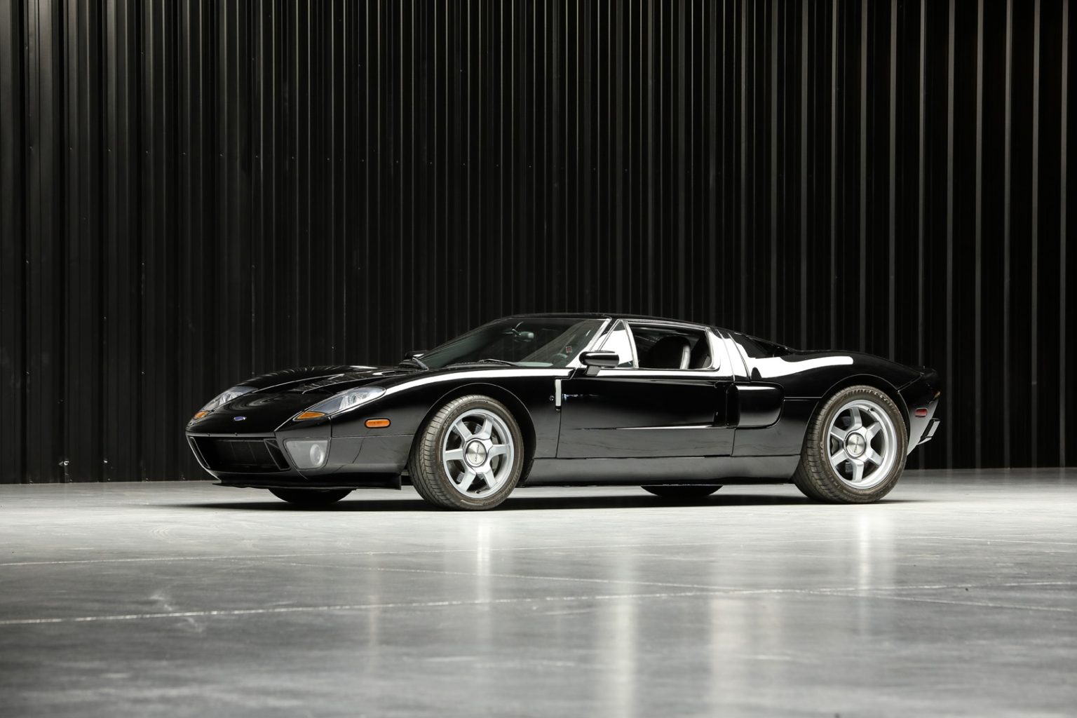 2004 Ford GT Prototype CP4/007 - Worldwide Auctioneers
